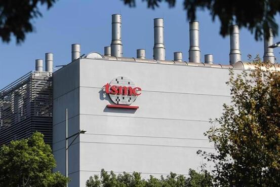 TSMC、赤字が年間32億元以上のアメリカで3か所目のウエハー工場建設 工程は一段と先端化 - 中国経済新聞 TSMC、赤字が年間32億元以上のアメリカで3か所目のウエハー工場建設 工程は一段と先端化